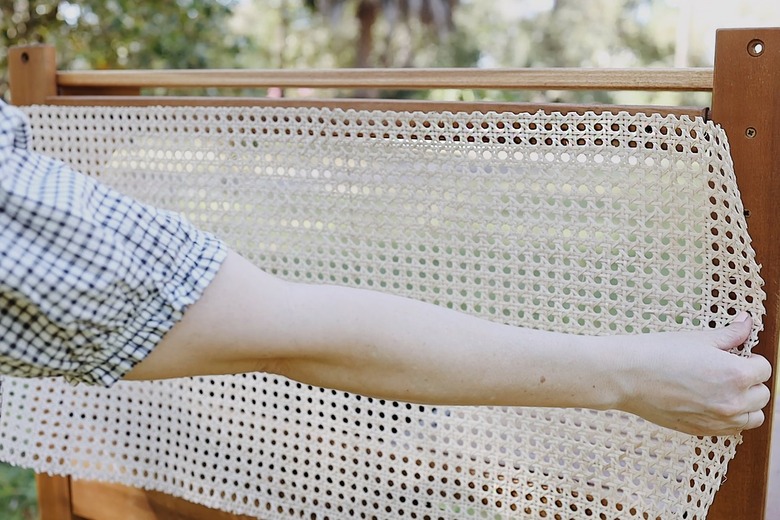 How To Add Cane To A Potting Bench To Create The Cutest Garden Setup