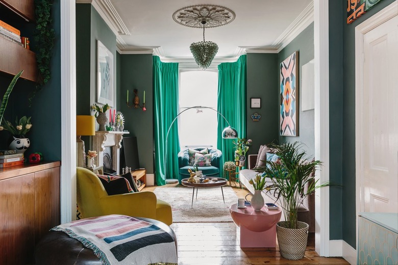 20 Dazzling Colors That Pair Well With Green