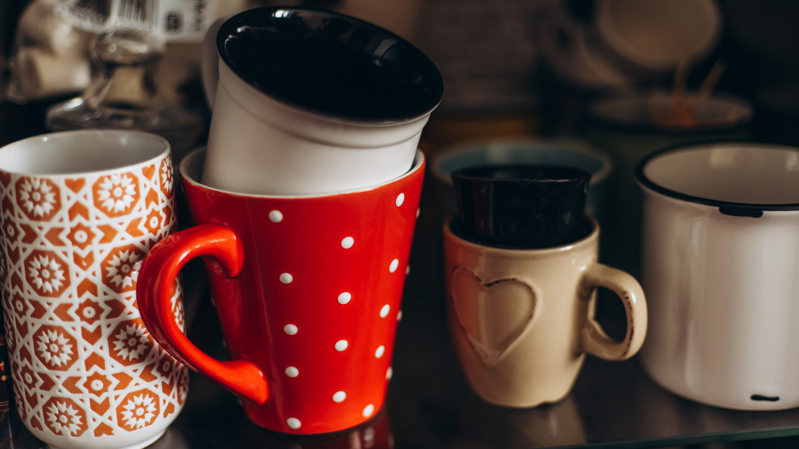 16 Genius Ways To Reuse Old Coffee Mugs In Your Home Instead Of Getting ...