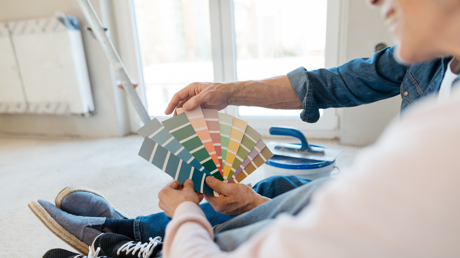 8 Stunning Colors Everyone Will Be Painting Their Bedrooms This Year