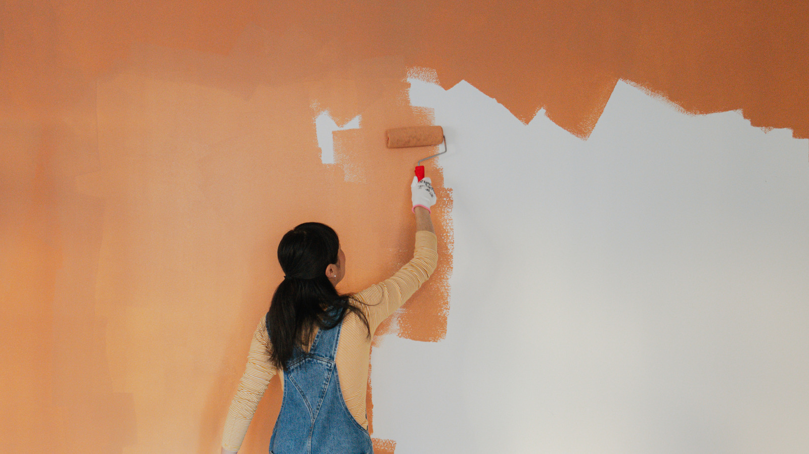 Accent Wall Colors To Avoid (And Timeless Alternatives To Try Instead)