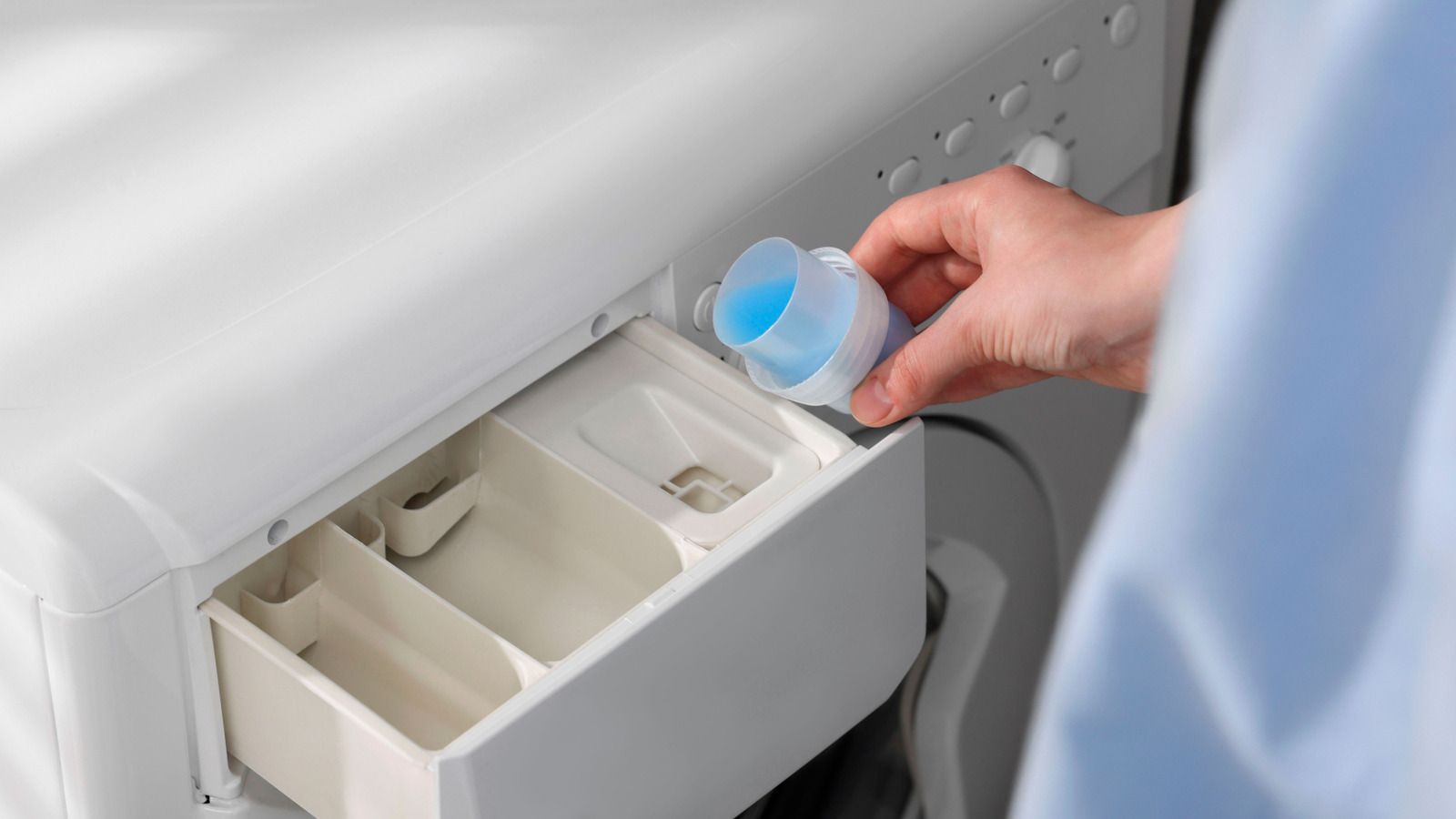 How Does A Fabric Softener Dispenser Work On A Washing Machine?