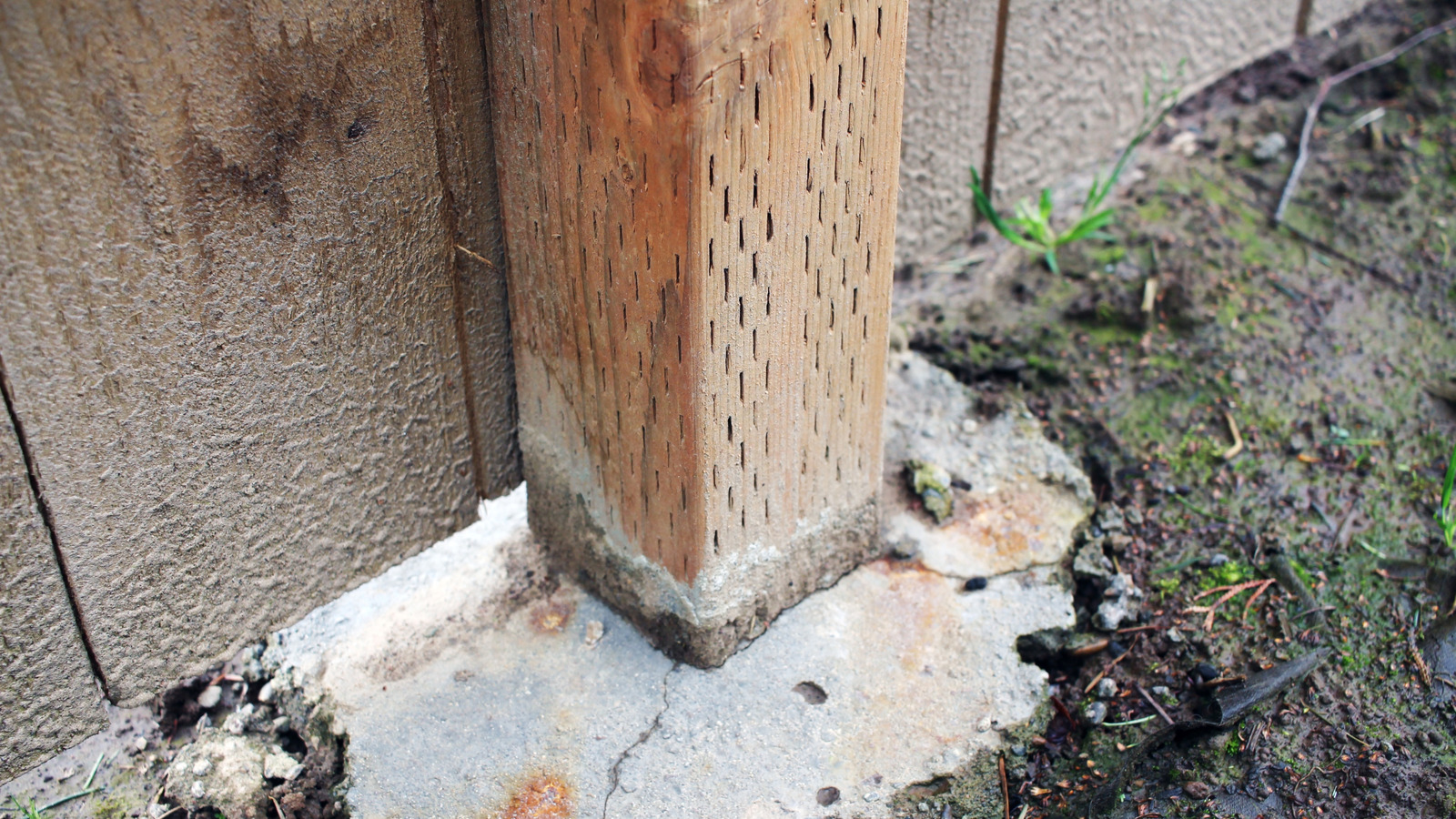 How To Fasten A 4X4 Post To A Concrete Slab