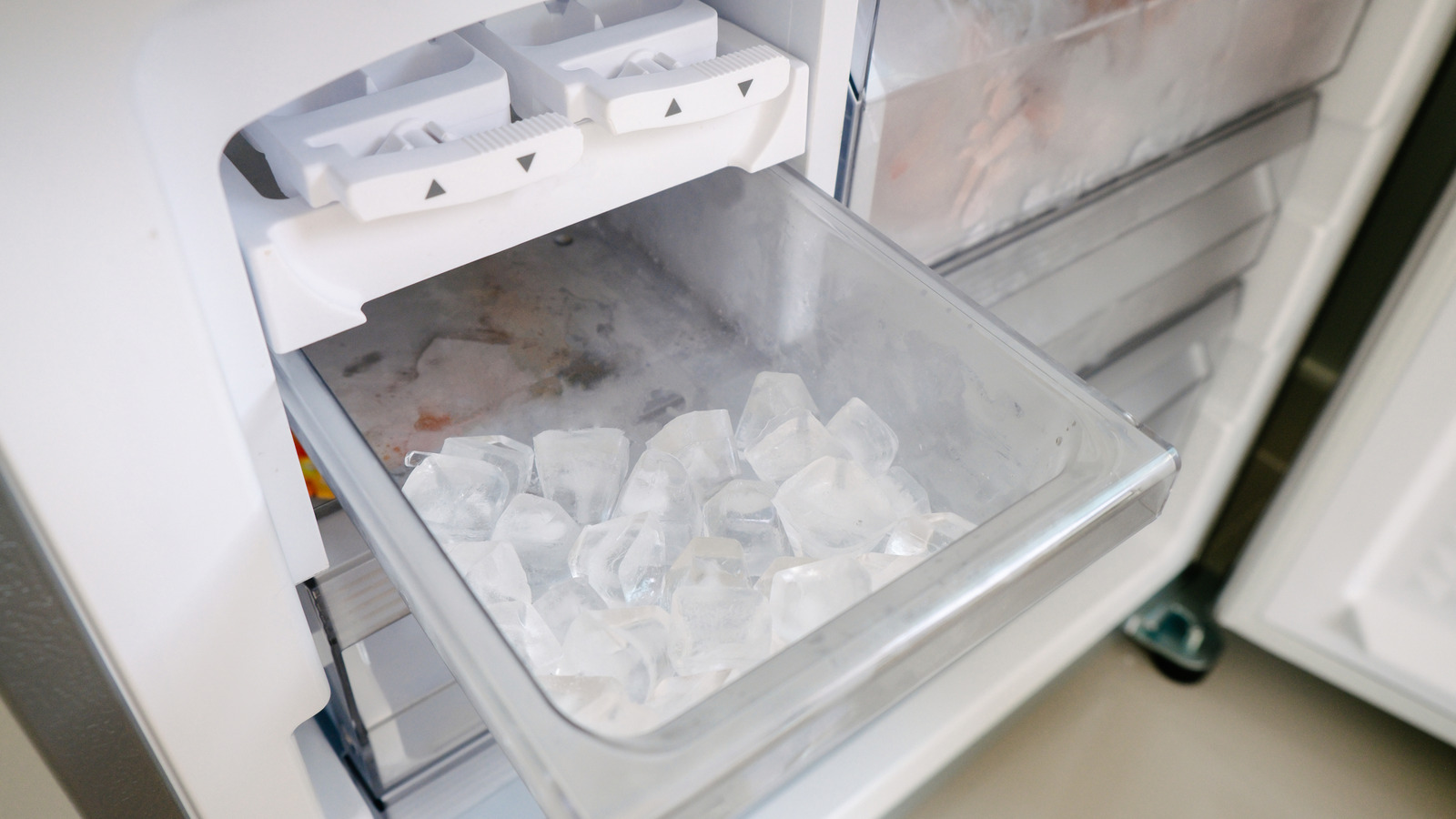 How To Troubleshoot A KitchenAid Ice Maker That Flashes Two Times