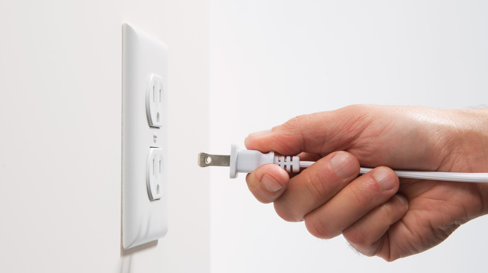 Should You Freak Out If Your Outlet Sparks?