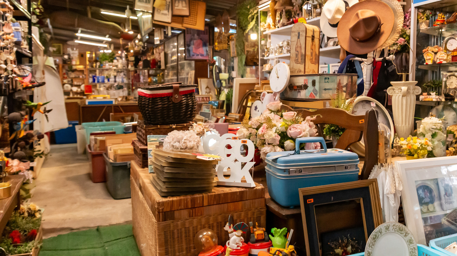 The 4 Best Thrift Store And Estate Sale Finds Of 2025