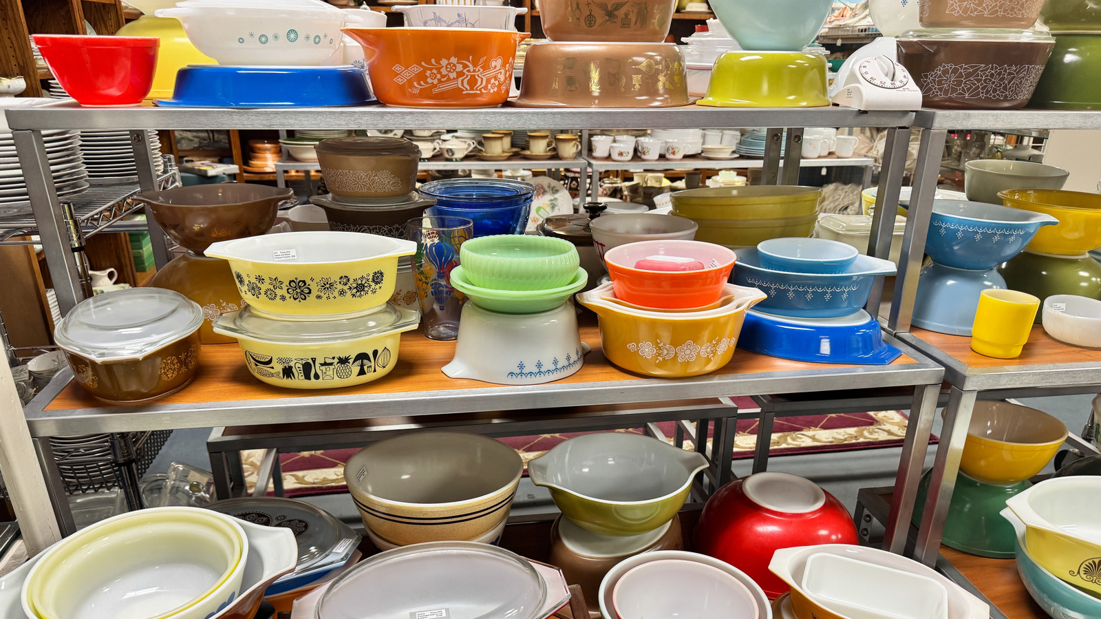 How To Spot Rare Blue Dianthus Pyrex Dishes At The Thrift Store